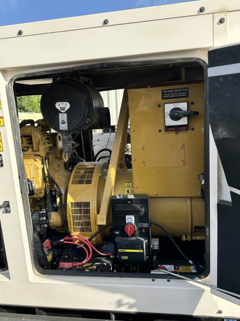 2019 CAT XQ230 200kW Portable Diesel Generator - Midwest Engines ...